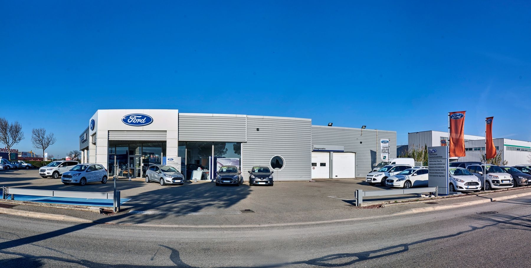 FORD Orange vous propose 16 voitures à l'achat